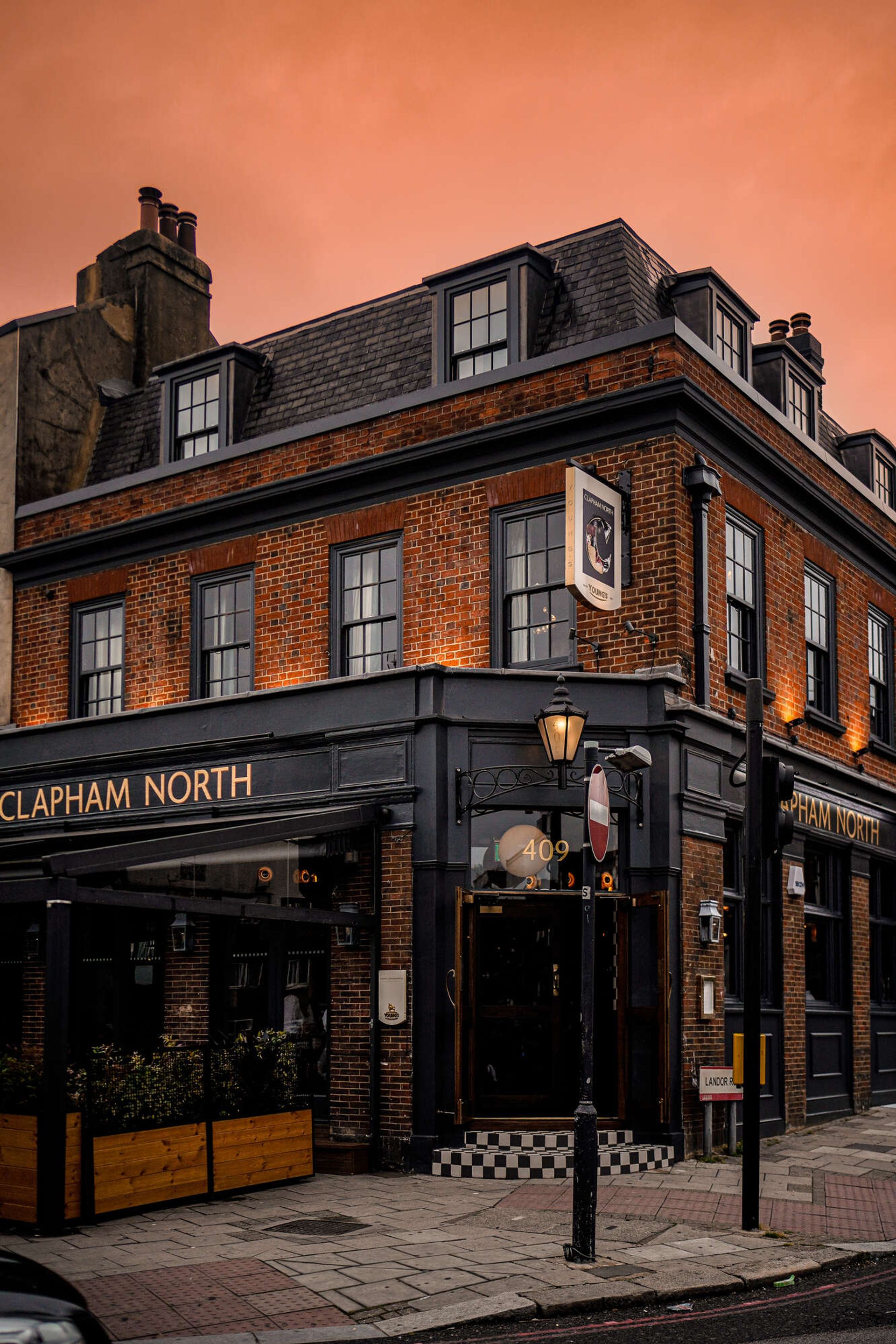 Clapham North | Pub & Late Night Bar in Clapham